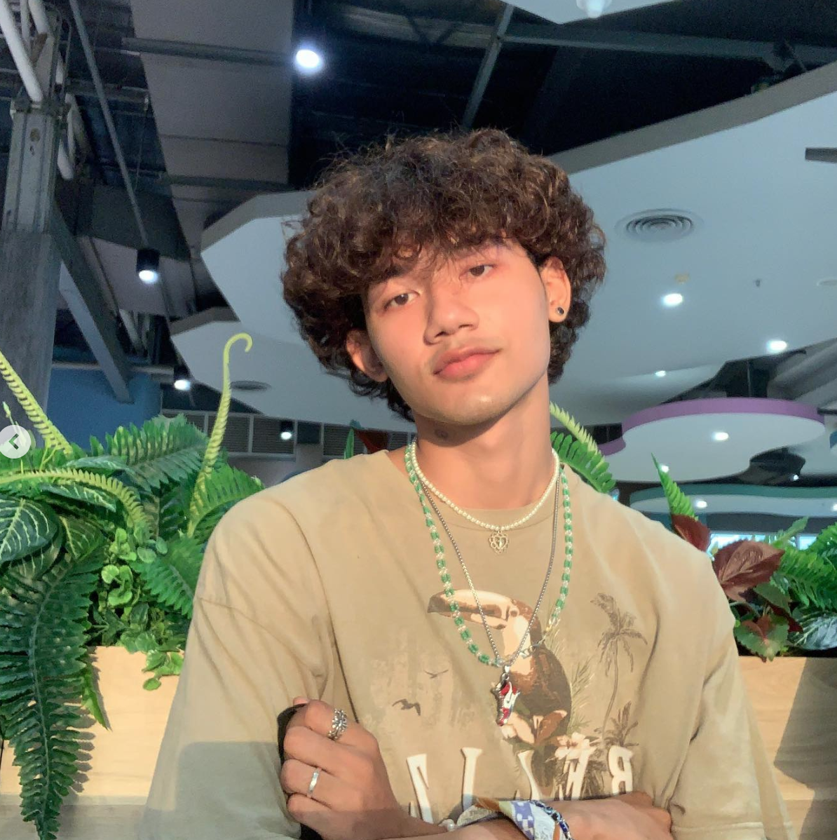 เปิดวาร์ป "หนุ่มกรีดยาง" ดาวTiktok หน้าคม ขวัญใจสาวๆ ยิ้มทีละลาย