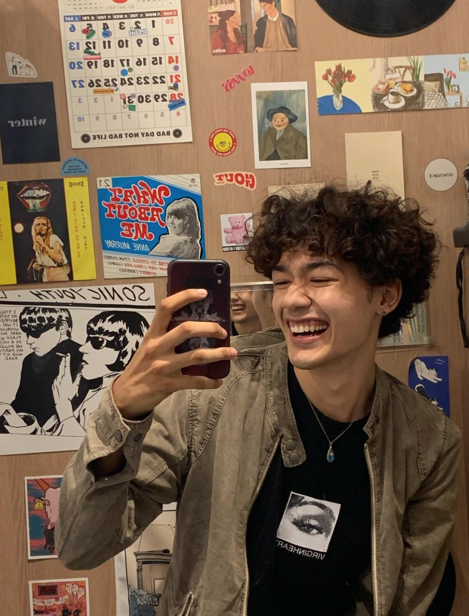 เปิดวาร์ป "หนุ่มกรีดยาง" ดาวTiktok หน้าคม ขวัญใจสาวๆ ยิ้มทีละลาย
